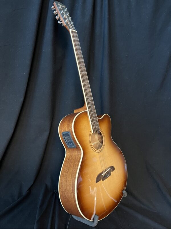 Alvarez ABT60CE-8 SHB 8 String Acoustic/Electric Baritone Guitar ...